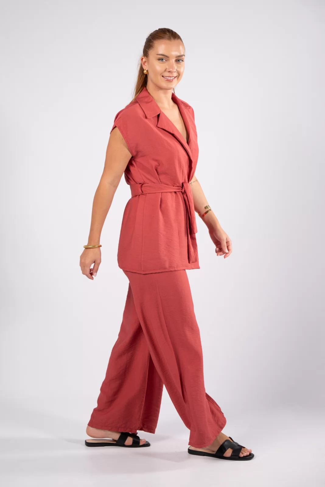 Marilyn Boutique - Γυναικεία Ρούχα - Σετ Γιλέκο-Παντελόνα Εκάι